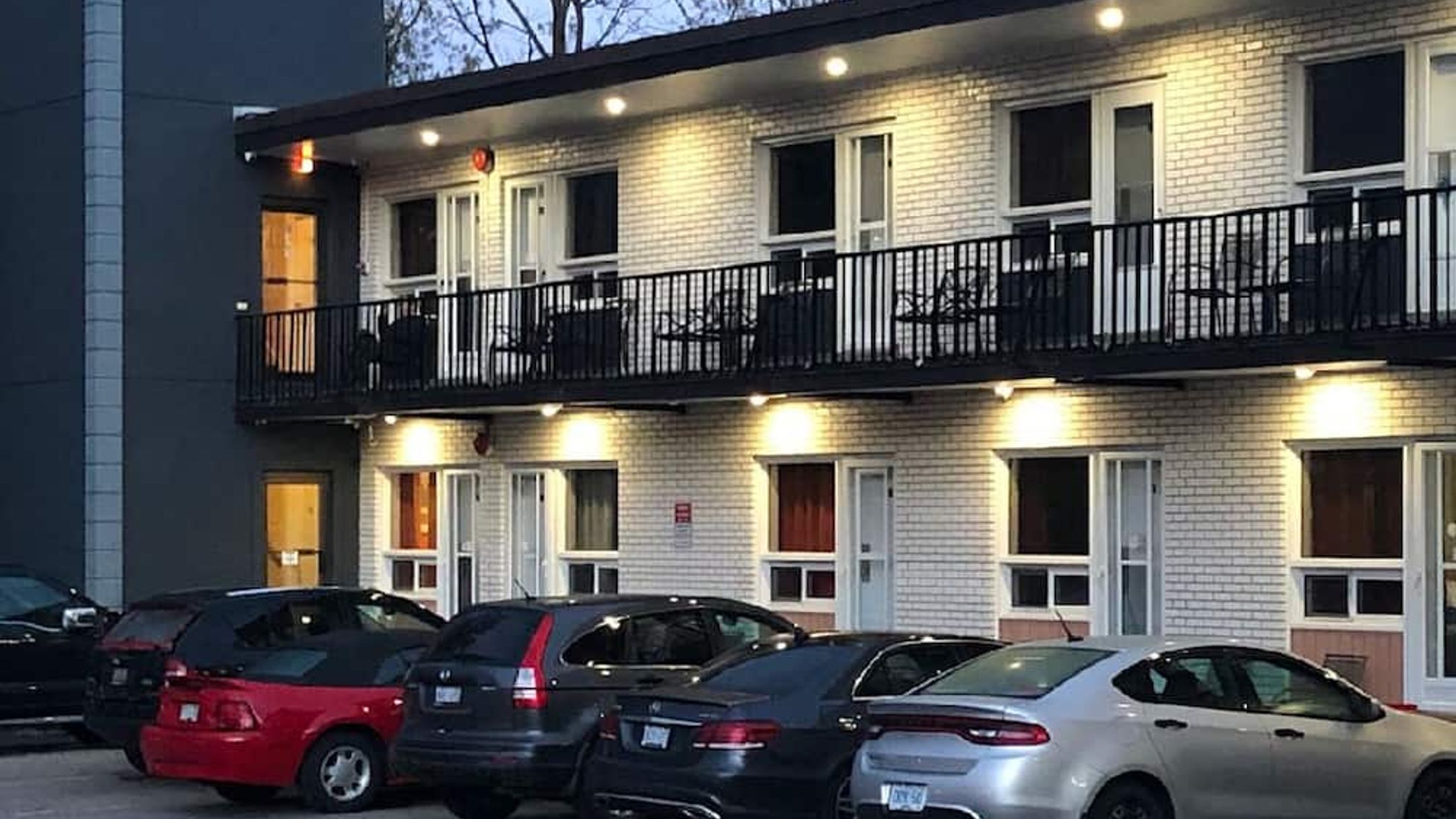 Sunrise Inn $123. Parry Sound Hotel Deals & Reviews - KAYAK