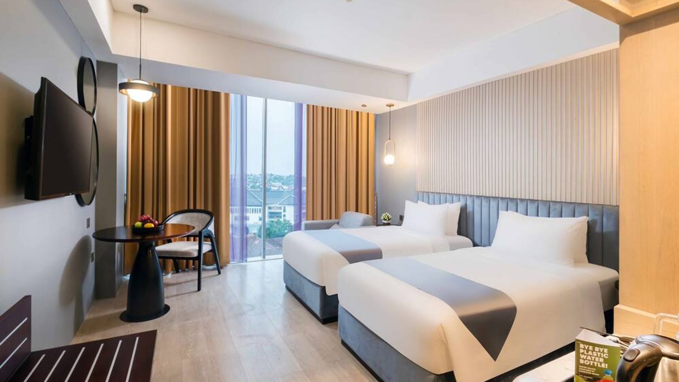 Grand Edge Hotel Semarang $40. Semarang Hotel Deals & Reviews - KAYAK