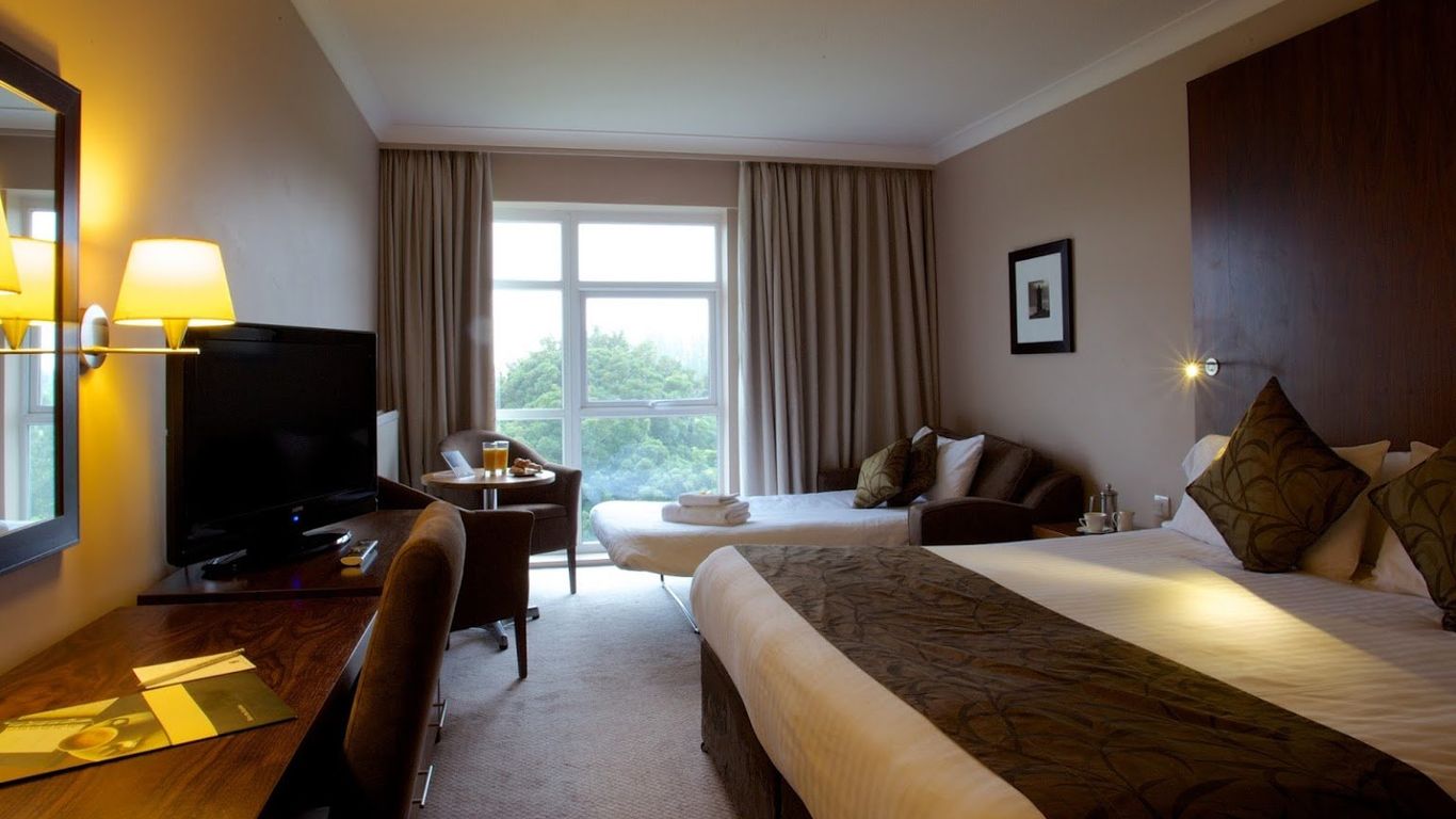 Humber Royal Hotel $91. Grimsby Hotel Deals & Reviews - KAYAK