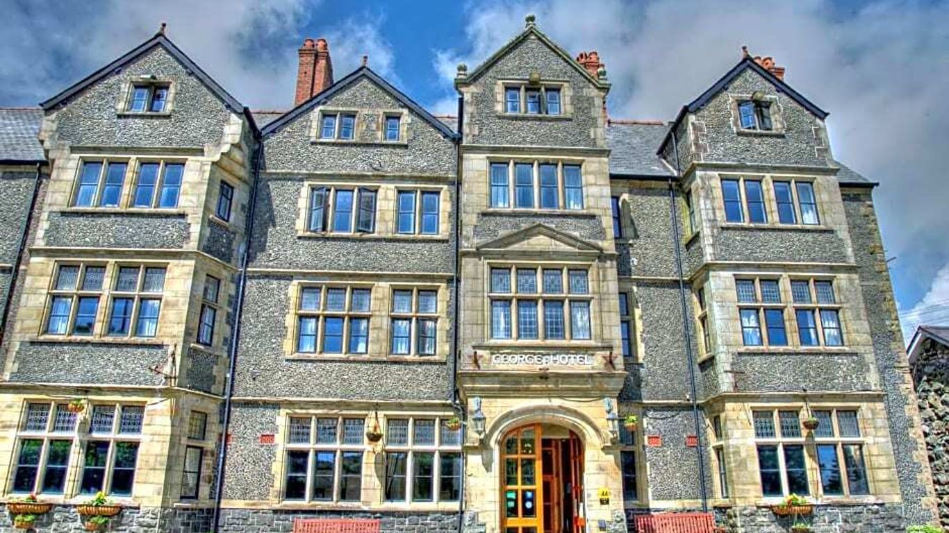 George IV Hotel $145. Criccieth Hotel Deals & Reviews - KAYAK