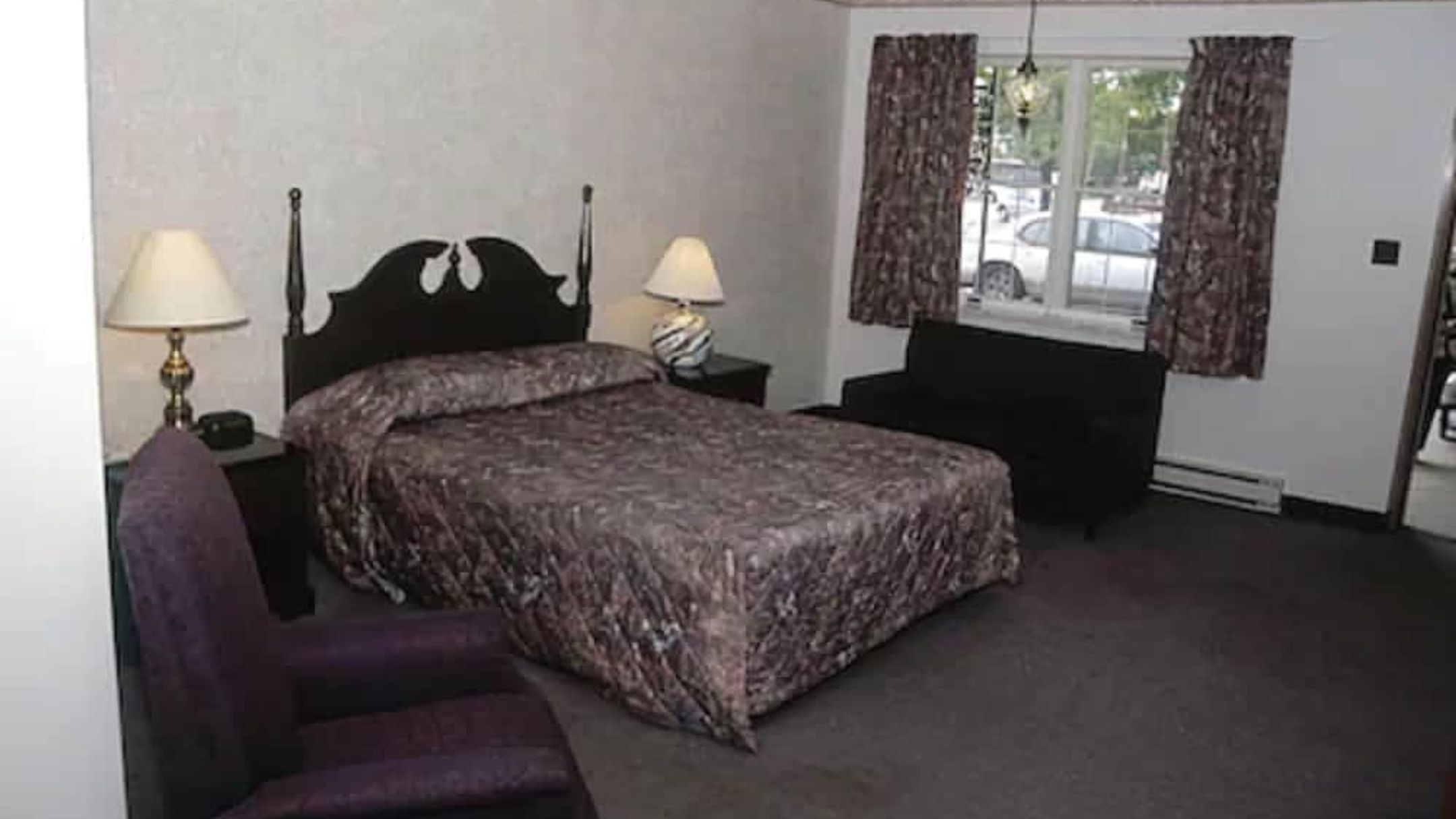 Ivy Rose Motor Inn $89. Windsor Hotel Deals & Reviews - KAYAK