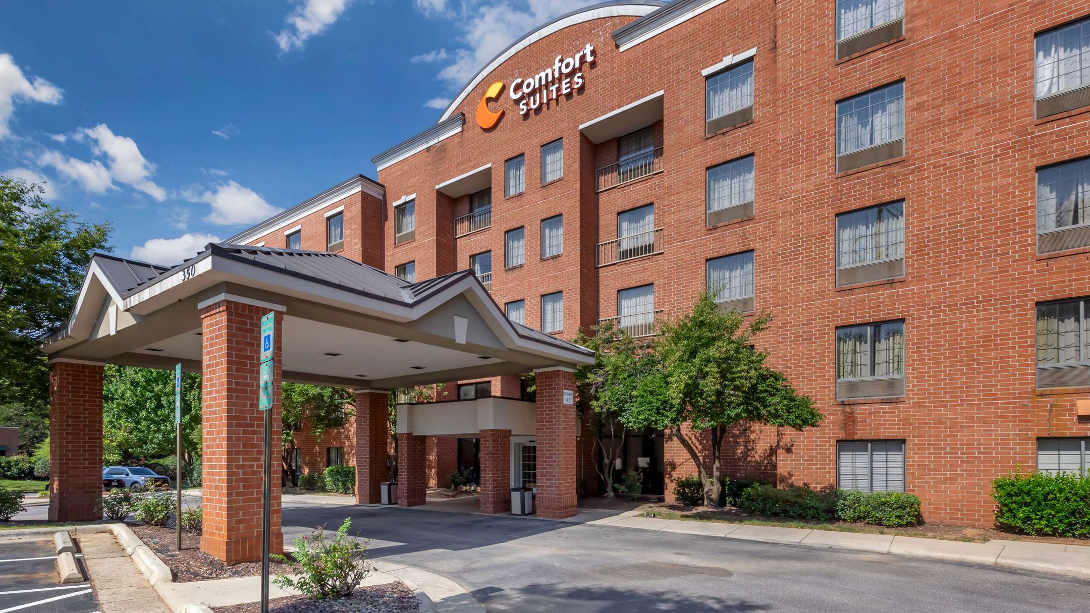 Comfort Suites Regency Park $143. Cary Hotel Deals & Reviews - KAYAK