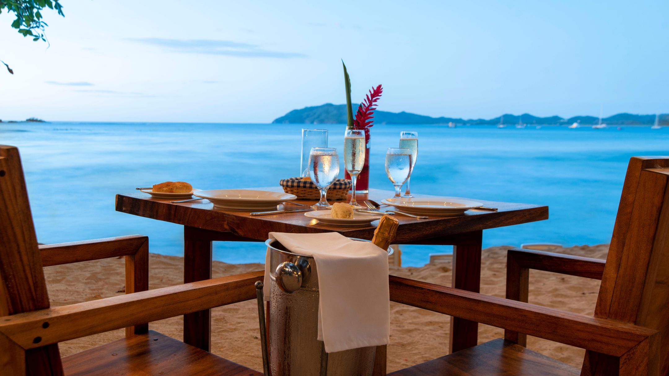 Capitán Suizo Beachfront Boutique Hotel $391. Tamarindo Hotel Deals ...